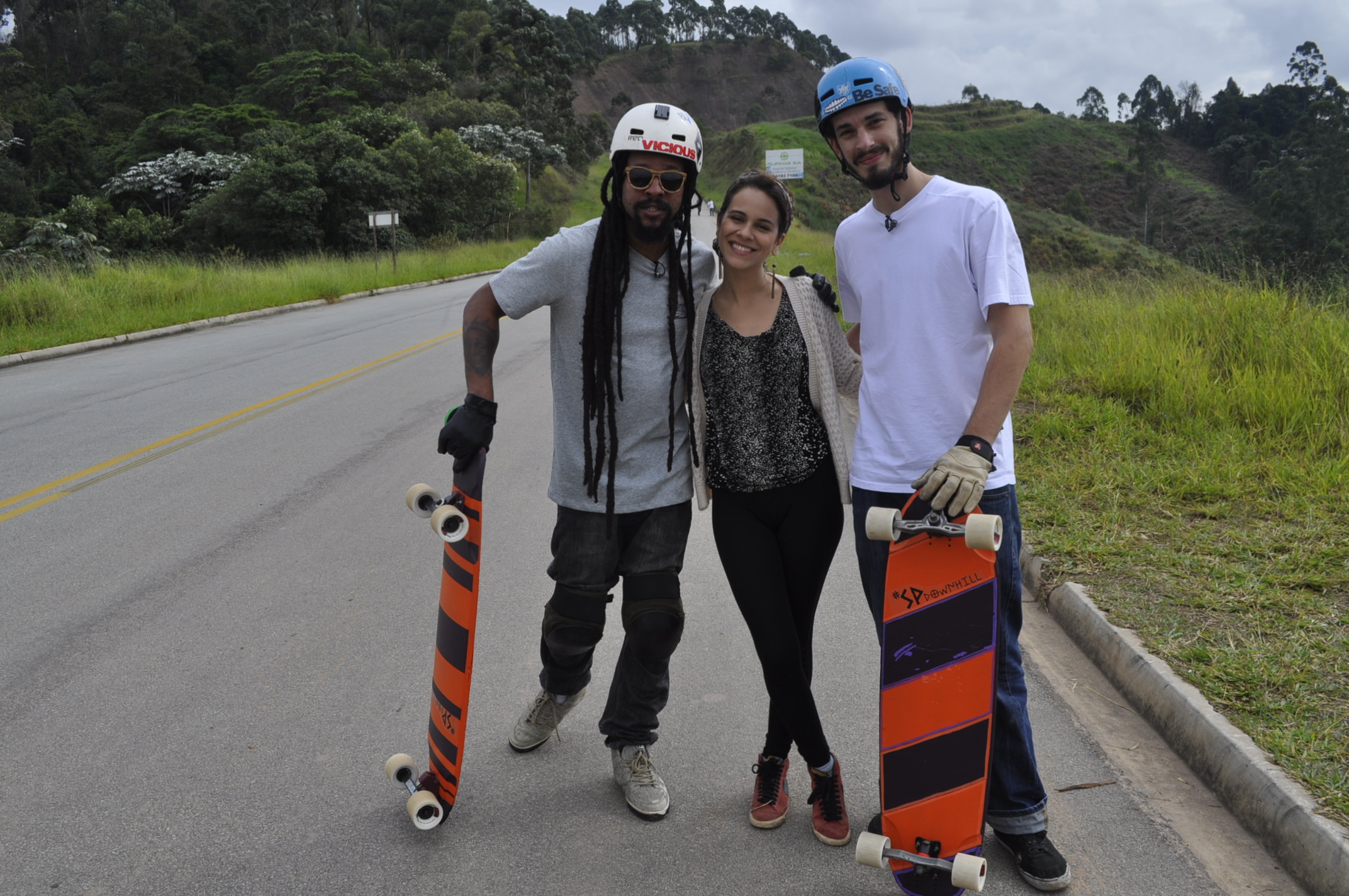 Rapper Rael radicaliza no downhill com skate - TV Gazeta - Você por ...