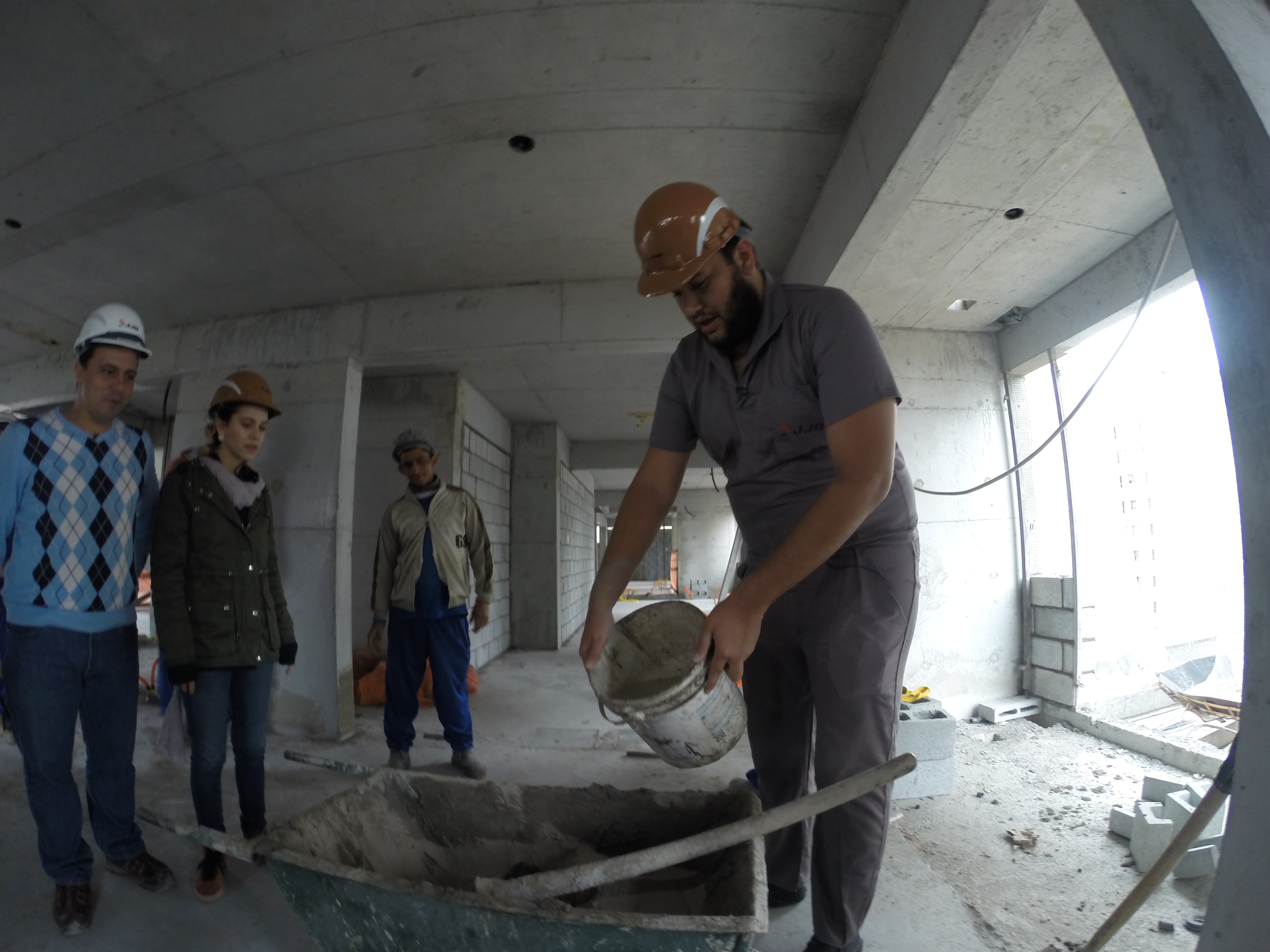 Bastidores: Ronald Rios - TV Gazeta - Você por perto. Tudo certo!