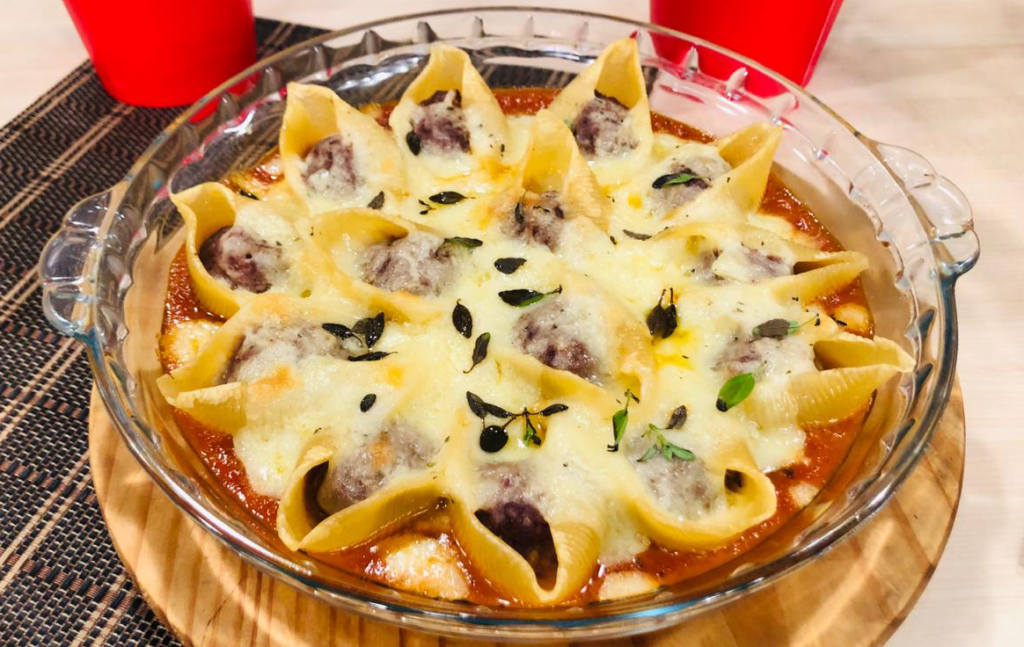 Conchiglione com Almôndegas - Receita - TV Gazeta