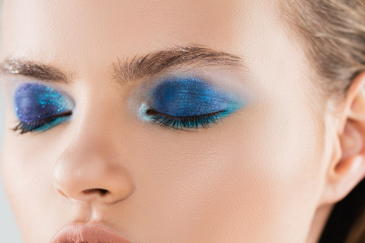 Aprenda a fazer a make azul que virou tendência - TV Gazeta - Você por ...