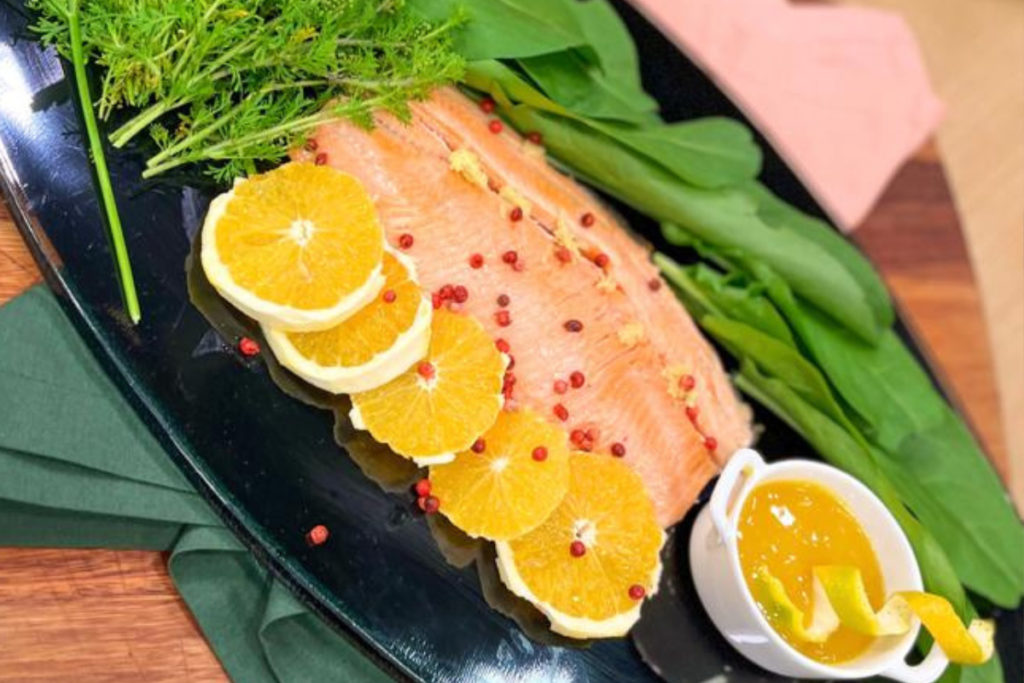 Truta salmonada com molho de laranja e gengibre - Receita - TV Gazeta