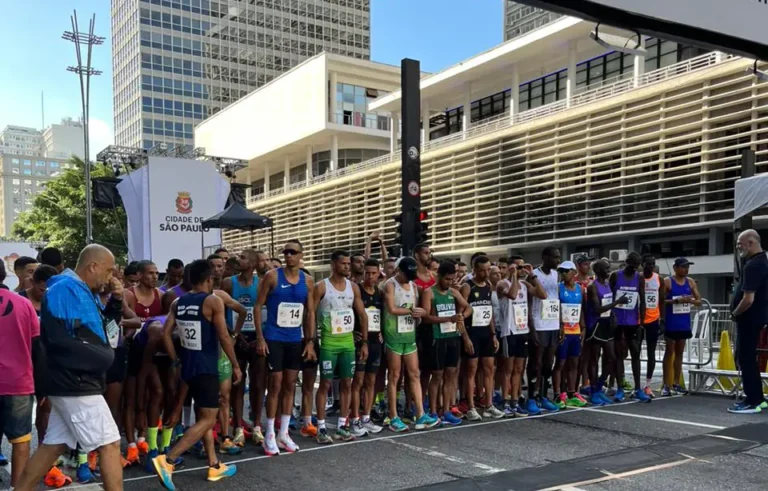 Quenianos vencem no feminino e no masculino na 98ª Corrida ...
