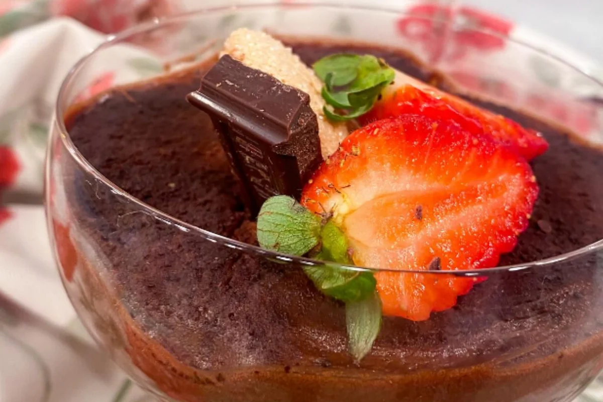 Receita pavê mousse de chocolate - TV Gazeta - Você por perto. Tudo certo!