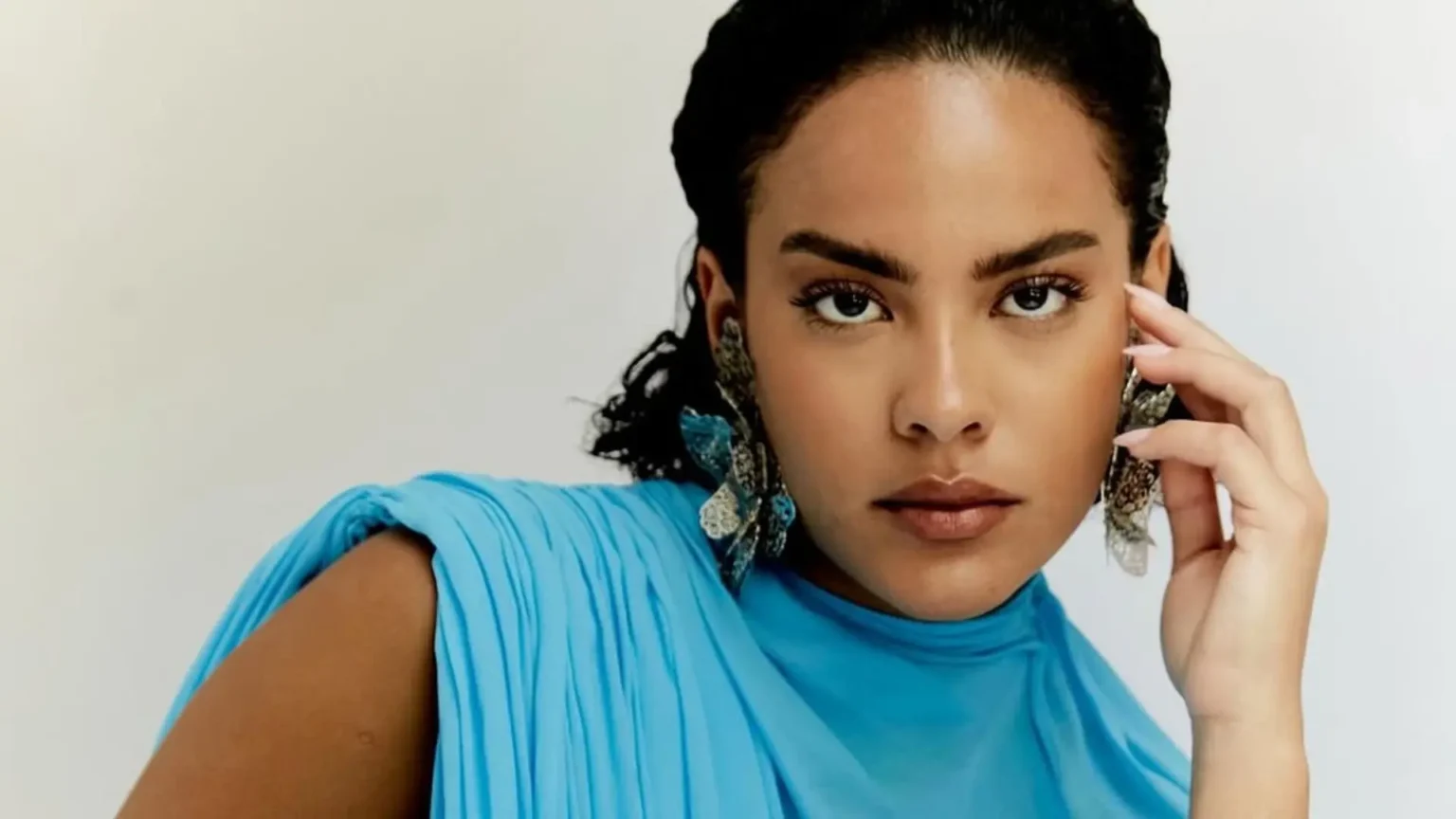 Bella Campos discute com parceiro de cena nos bastidores de “Vale tudo ...