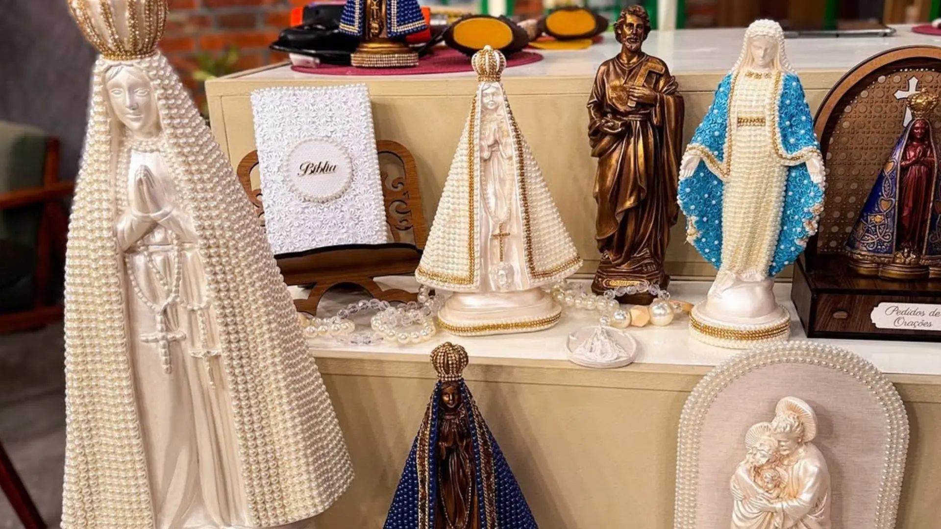 Aprenda o passo a passo de uma linda decoração de Nossa Senhora ...